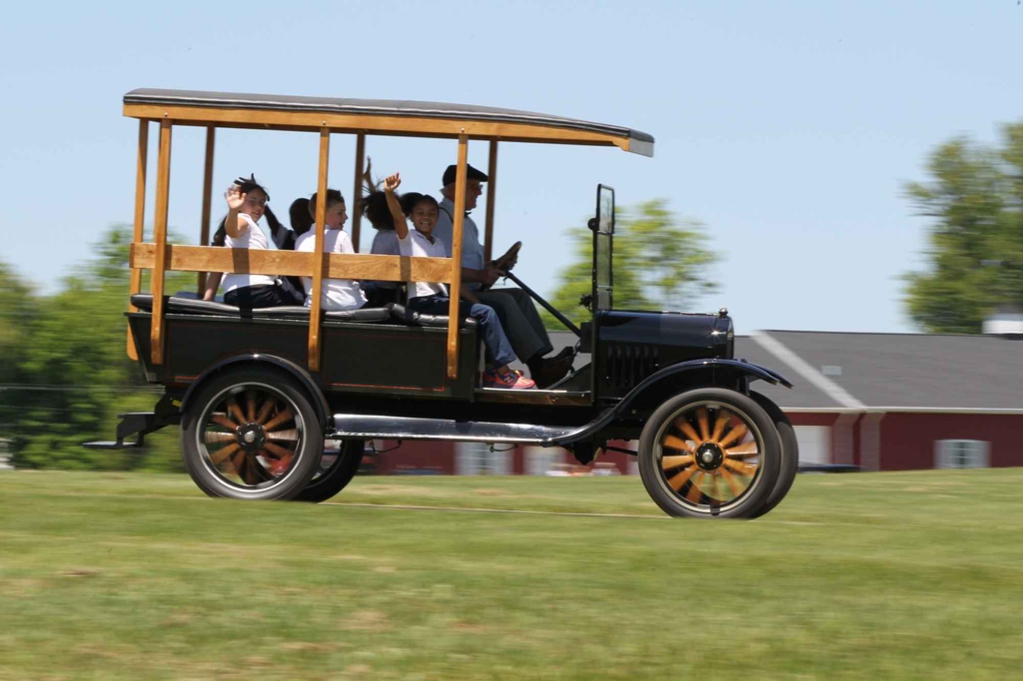 K-12 School Groups | Gilmore Car Museum